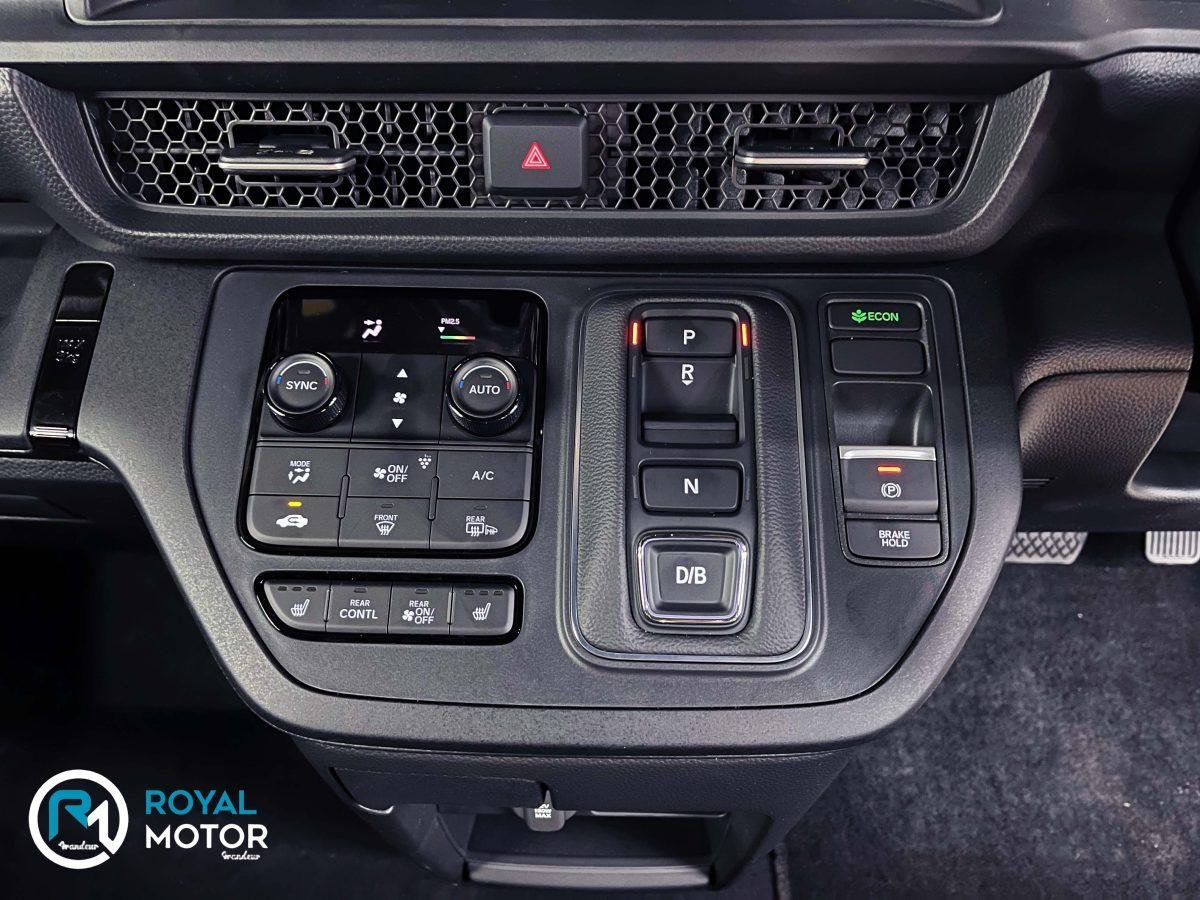 2025 Honda Stepwagon Spada | Royal Motor Grandeur