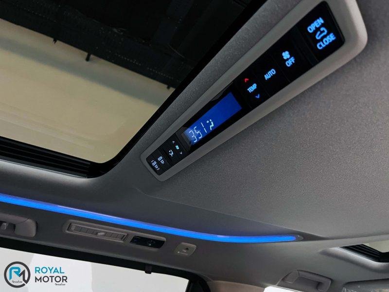 Toyota Alphard Priced At S$329,888