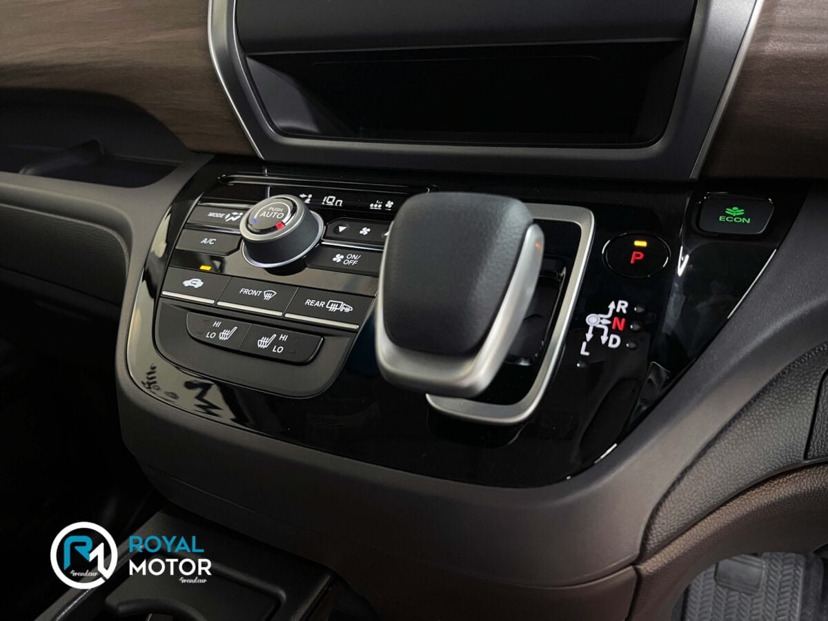 Honda Freed Singapore 2025 – Price, Specs & Best Deals | Royal Motor ...