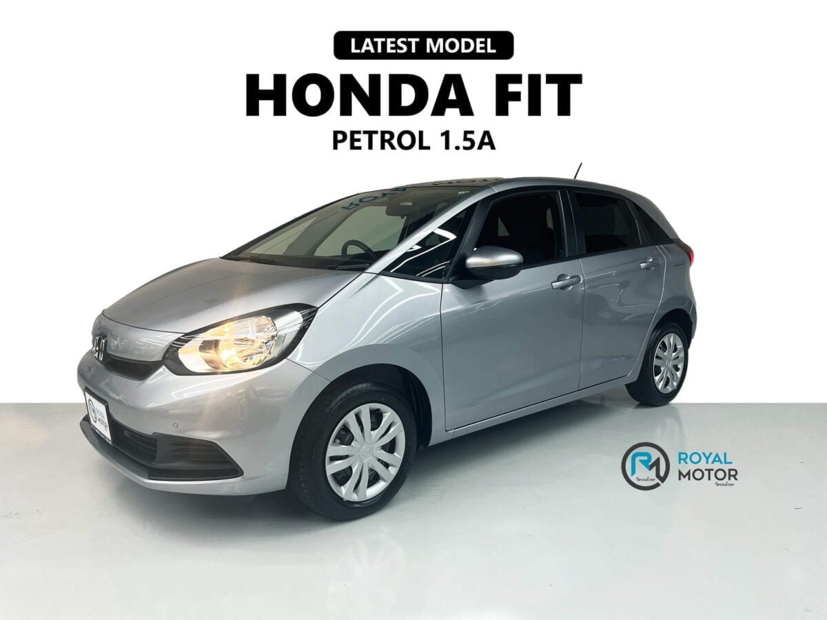 2025 Honda Fit Review | 17km/L City Fuel & Magic Seats Beat COE Crisis?