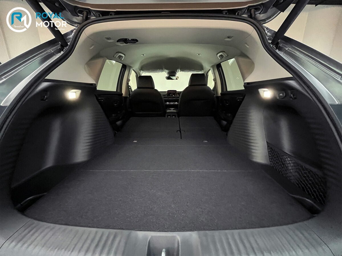 Honda ZRV Ehev X-Z 2.0 Sensing | Royal Motor Grandeur